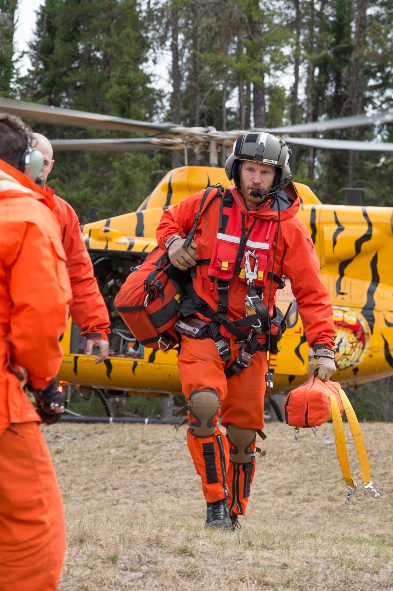 CANADIAN ARMED FORCES DAY ~ JUNE 7th. - Mid Island Air Search and Rescue
